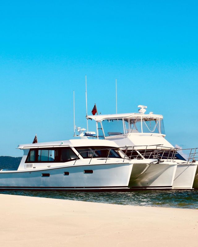 Models - Scimitar Power Catamarans