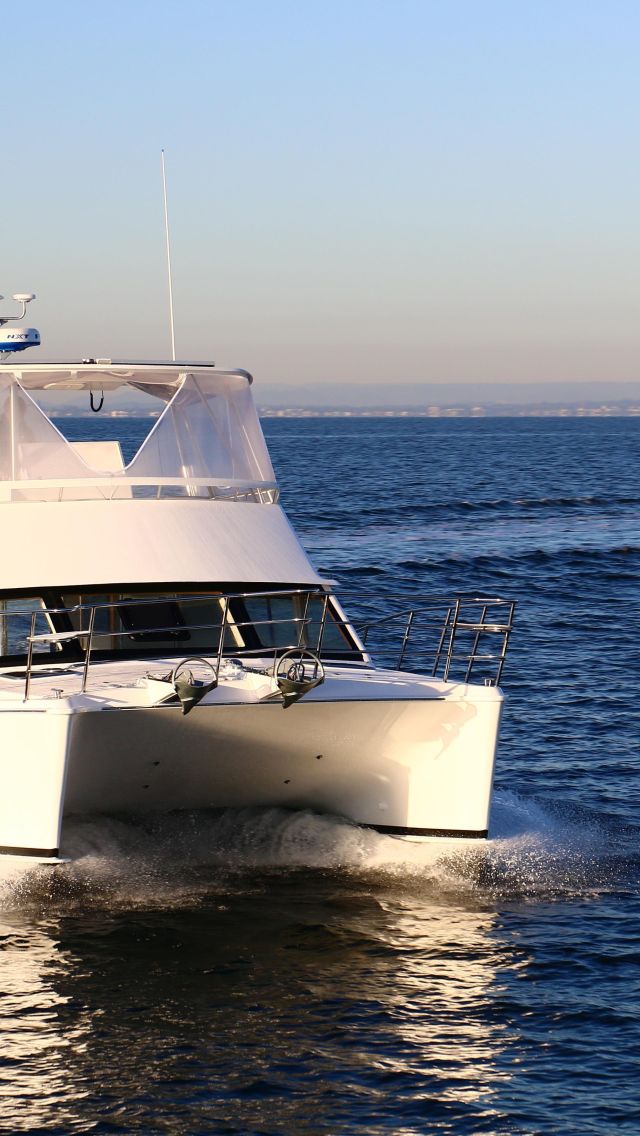 Models - Scimitar Power Catamarans